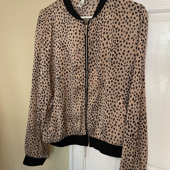 glam | Jackets & Coats | Glam Tan And Black Leopard Bomber Jacket ...